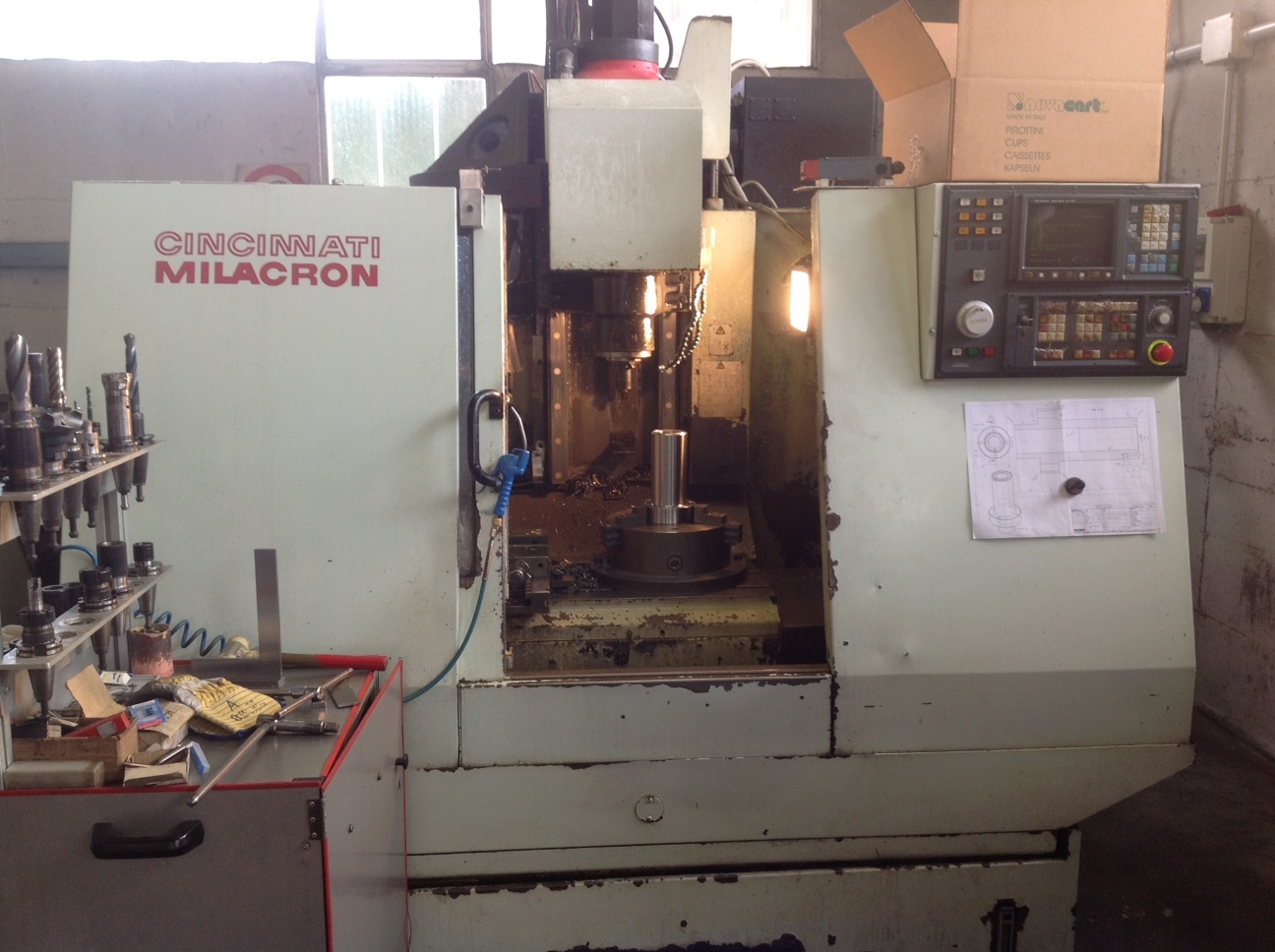 Vertical machining center CINCINNATI MILACRON ARROW 750 | GMV Macchine ...