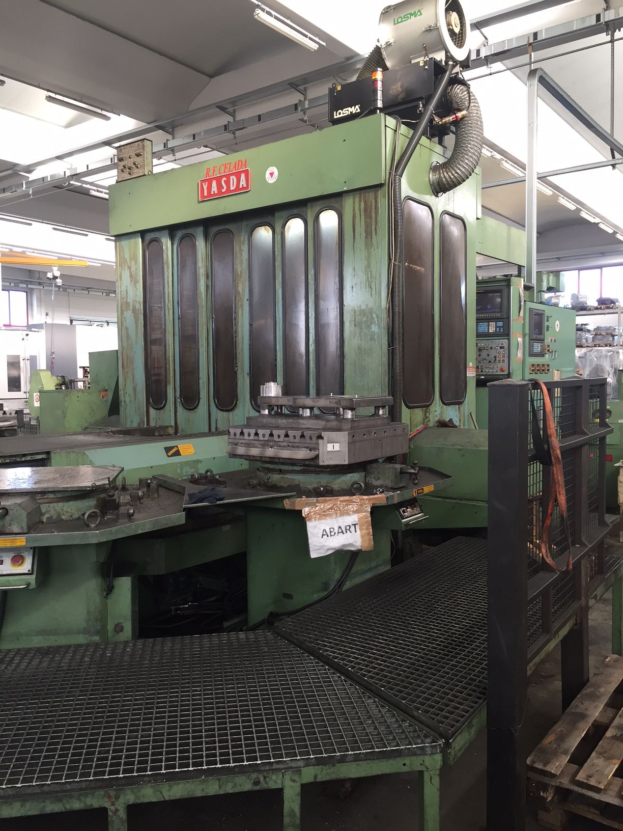 Horizontal machining center YASDA YBM900N | GMV Macchine Utensili